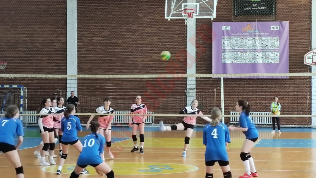 Tulcea este gazda Olimpiadei naționale de volei feminin! | infotulcea.ro