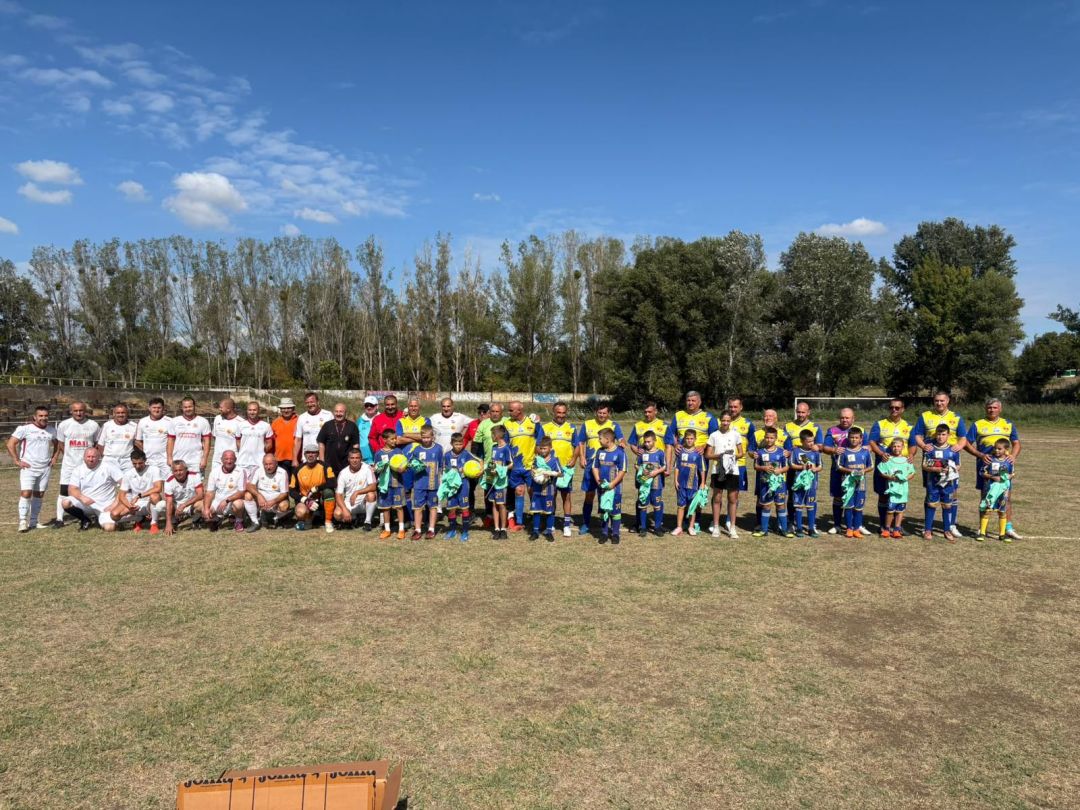 (VIDEO) Fotbal și prietenie la Reni sub amenințarea rachetelor și ...